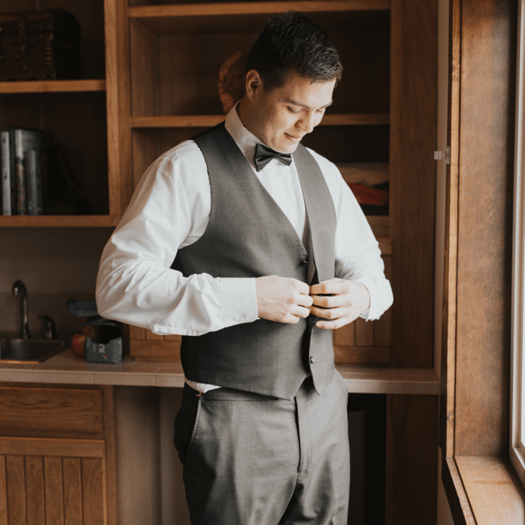 A Bright and Memorable January Estes Park Wedding