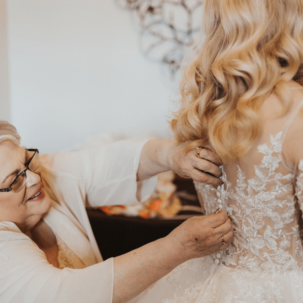 A Bright and Memorable January Estes Park Wedding