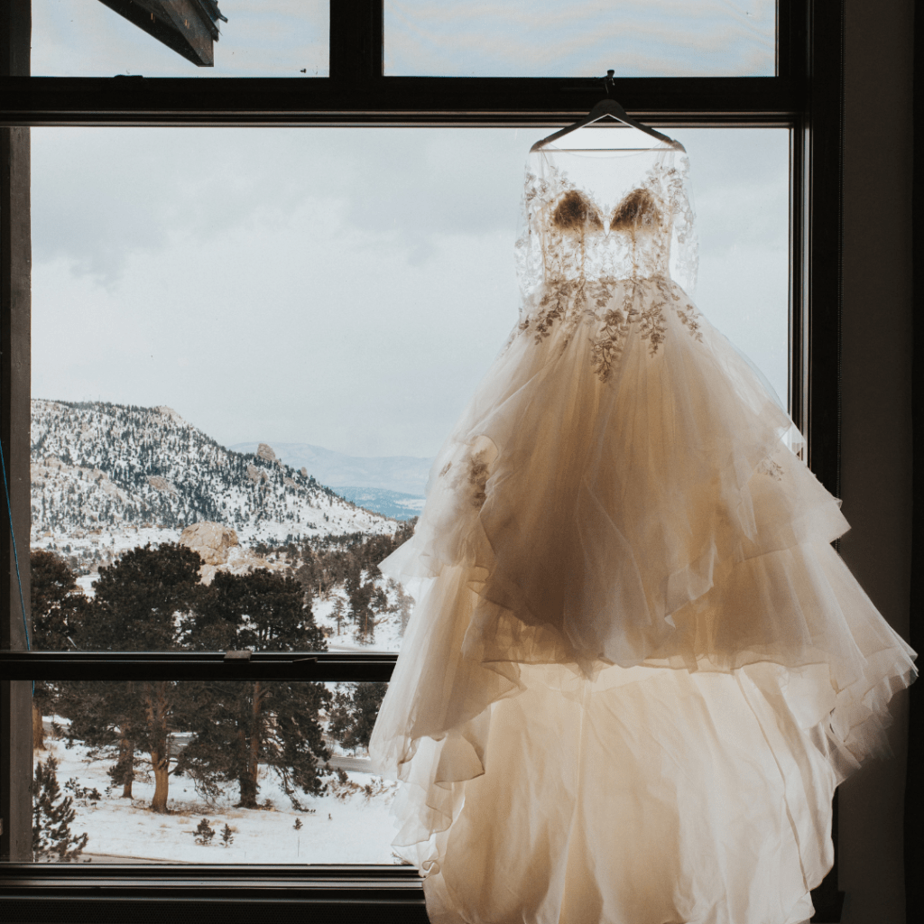 A Bright and Memorable January Estes Park Wedding